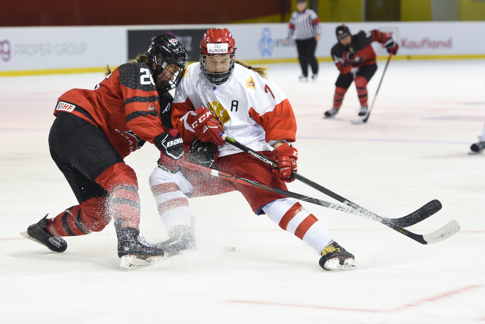IIHF - Canada edges OT verdict